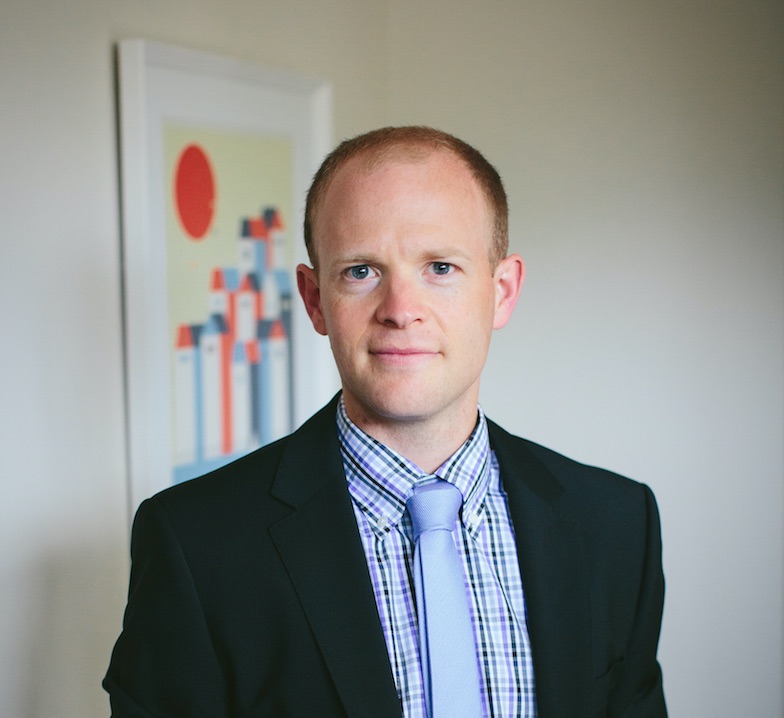 Orthopaedics : Kris Lundine - Biography